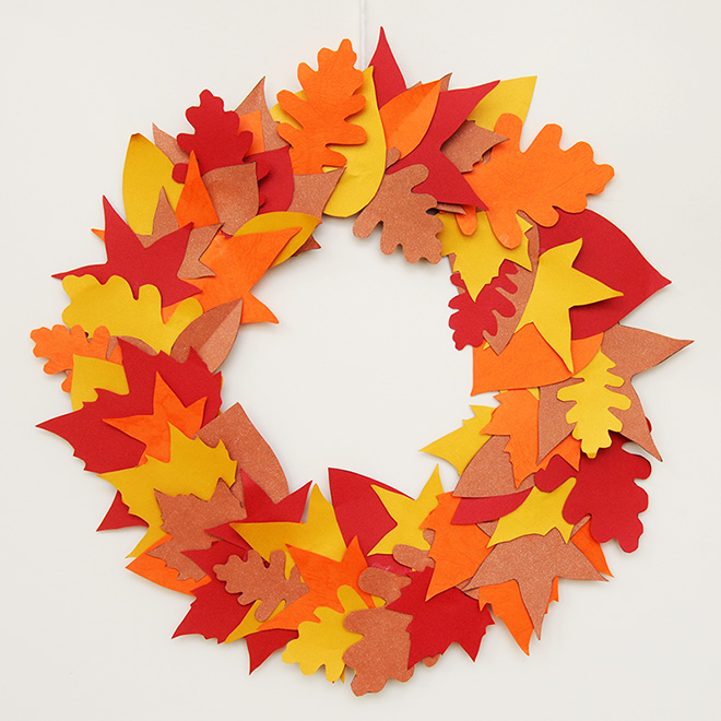 Fall Leaf Wreath | Kids' Crafts | Fun Craft Ideas | FirstPalette.com Fall Leaf Wreath | Kids' Crafts | Fun Craft Ideas | FirstPalette.com